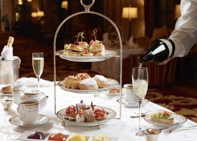 The Willard Center | Dine & Shop